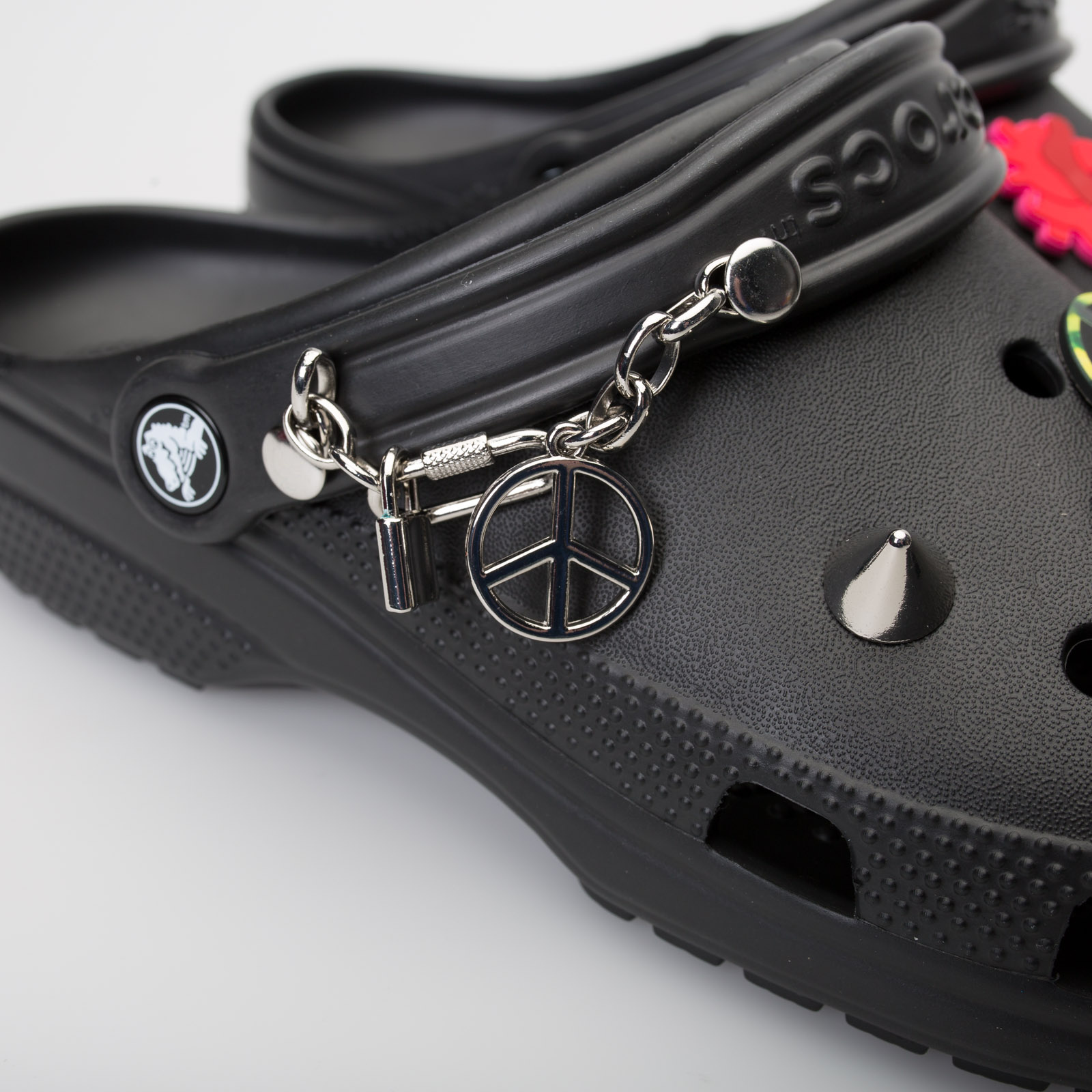 Crocs Classic Create Your Peace Clog - Runcolors.pl Crocs Classic Create Your Peace Clog - Runcolors.pl